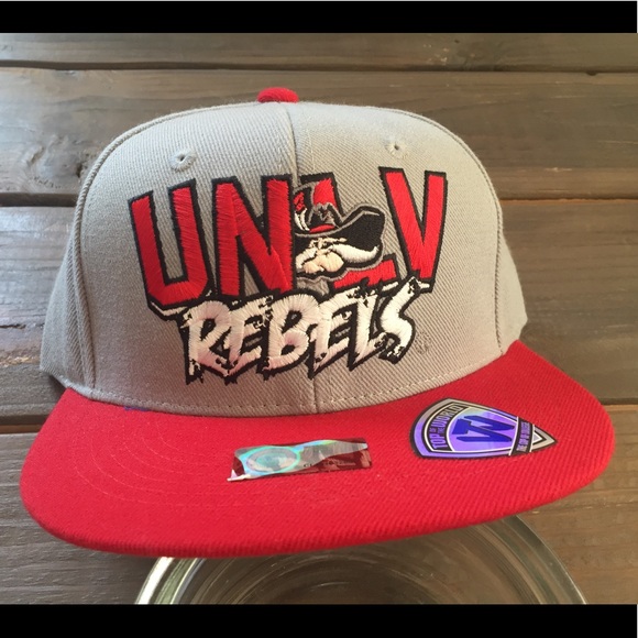 Top of the World | Accessories | Nwt Unlv Rebels Adjustable Hat | Poshmark